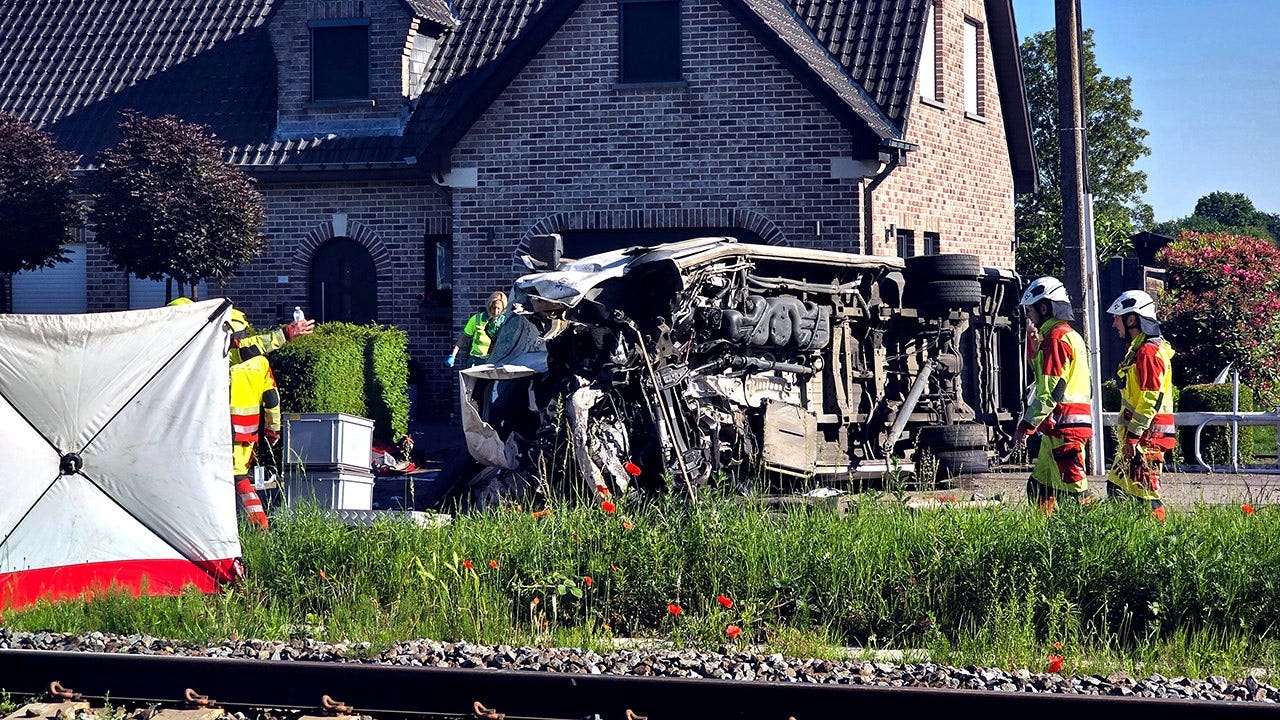 Crash involving speeding train, minibus in Belgium leaves 4 dead ...