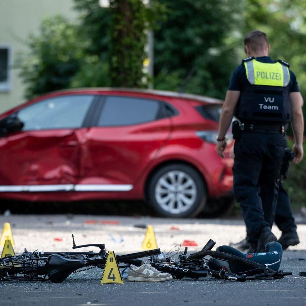 Frau fährt in Dinslaken in Kindergruppe: Zwei Zwölfjährige nach ...