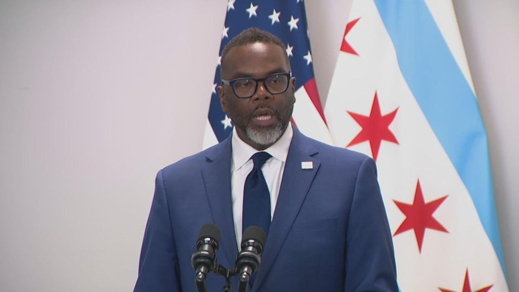 Chicago Mayor Brandon Johnson headed to Rome to talk to Pope Leo XIV