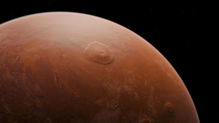 SpaceX claims it's sending its first private Starship to Mars (eventually)