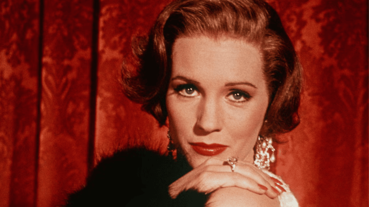 Hollywood legend Julie Andrews, 90, stuns fans in rare public appearance