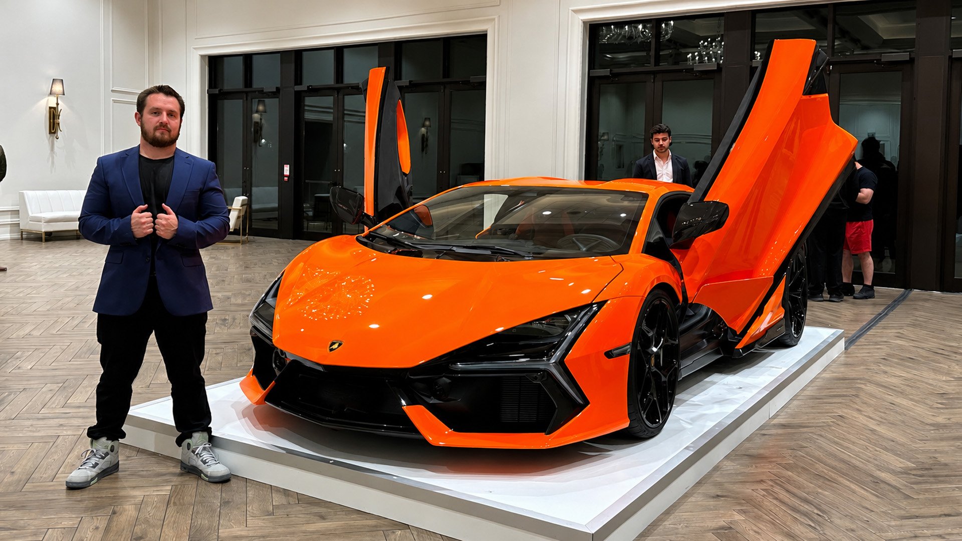Close look at the $750,000 1001HP Lamborghini Revuelto