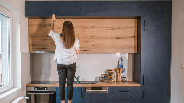 If you're going to do open kitchen shelving, embrace this stunning ...
