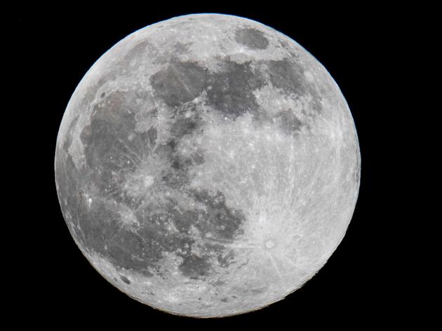 Seltener Blue Moon: Zweiter Vollmond im Mai erscheint besonders klein ...