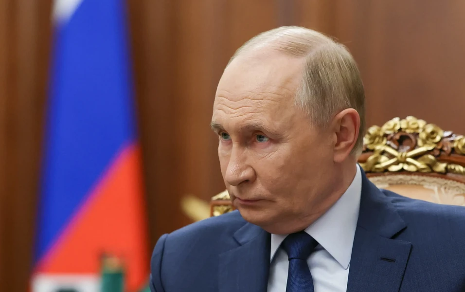 Secret network in Russia seeks Putin's removal by force