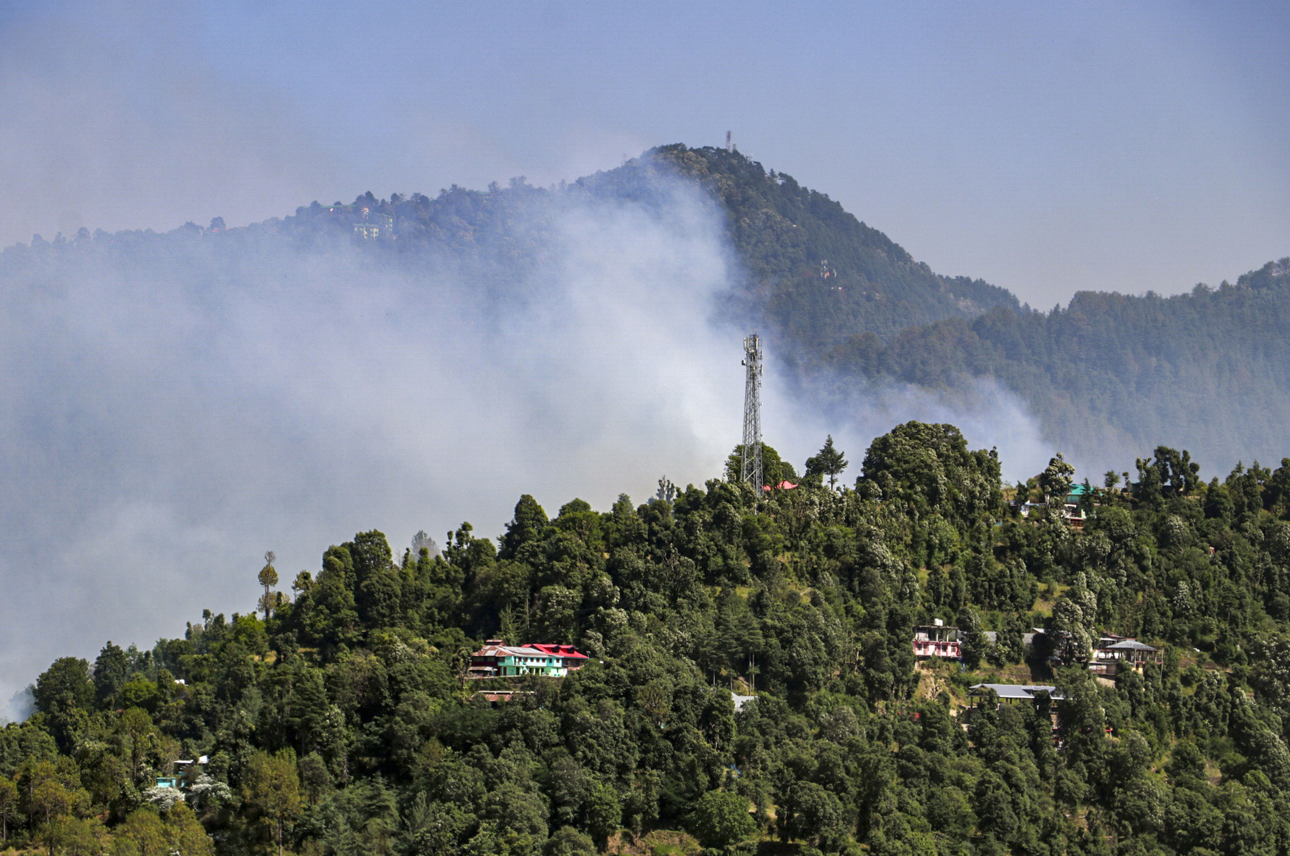 Himachal: Army, IAF contain massive forest fire in Kasauli after 15 ...