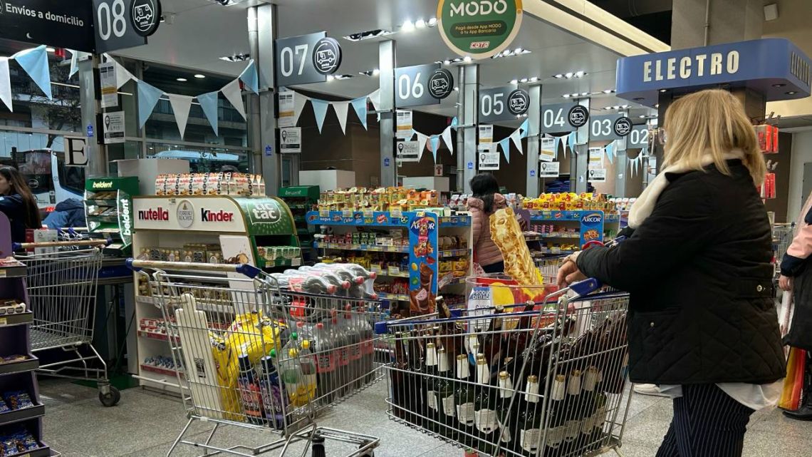 El consumo no repunta: alimentos, limpieza e higiene volvieron a caer ...