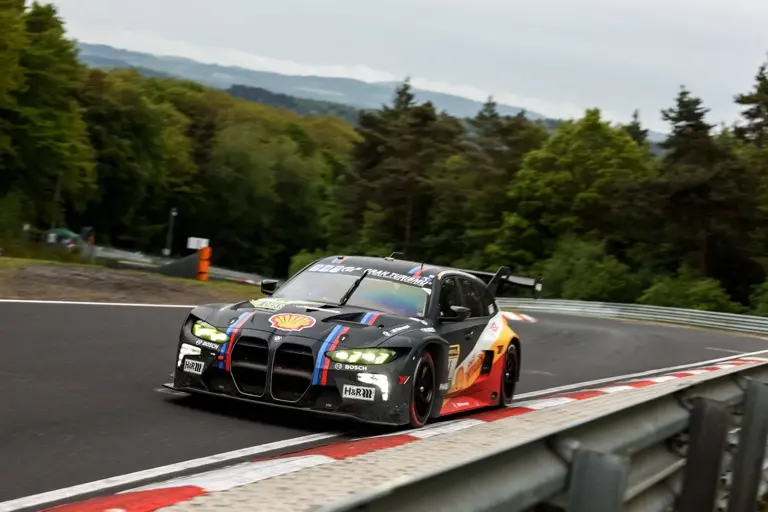 BMW-fabriekscoureur zong Verstappen-lied op de boordradio: 'We zijn ...
