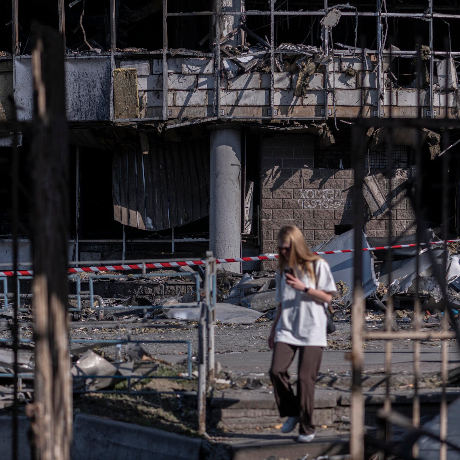 Is a shifting tide behind a Russian warning to foreigners in Ukraine?