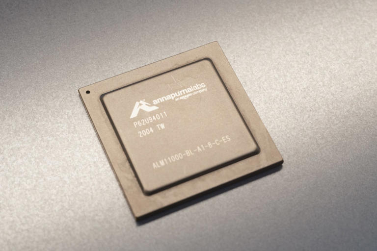 Amazon strikes $6 billion deal with Snowflake for its agentic computing ...