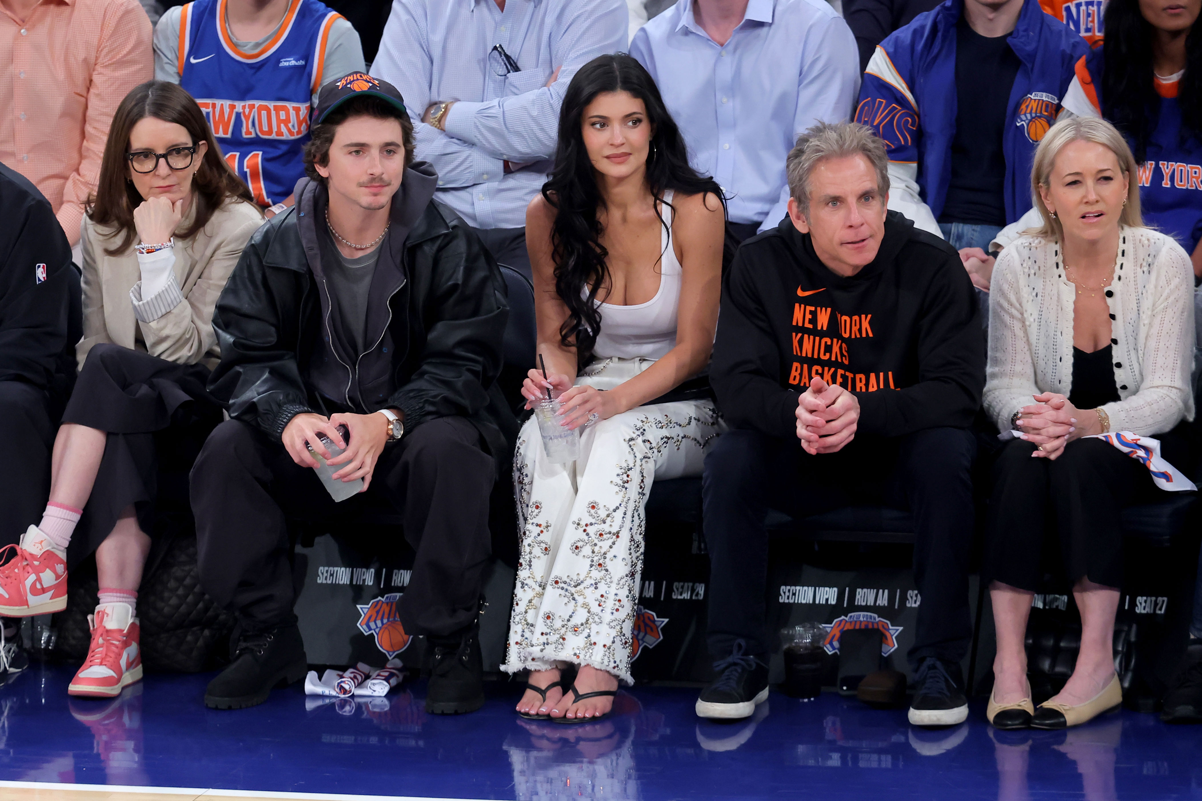 Tina Fey reacts to Timothée Chalamet’s viral manspreading incident at ...