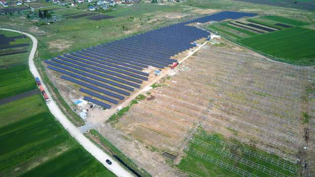Cincinnati pushes ahead with solar farm on old toxic landfill after ...
