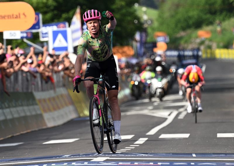 Cycling-Danish veteran Valgren wins Giro's 17th stage