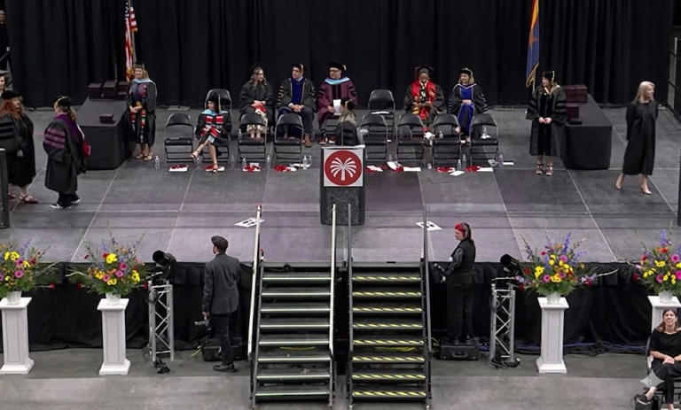AI is now announcing student names at graduation, people are not happy