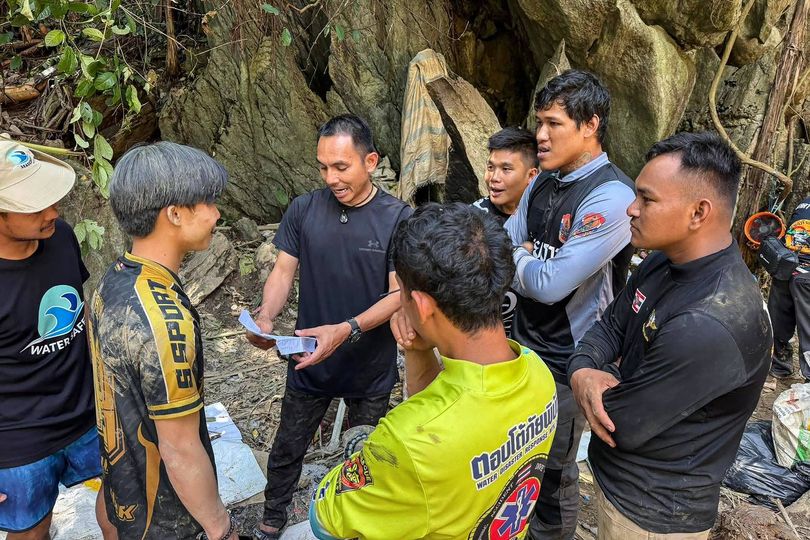 Five found alive after week in flooded Laos cave as search continues ...