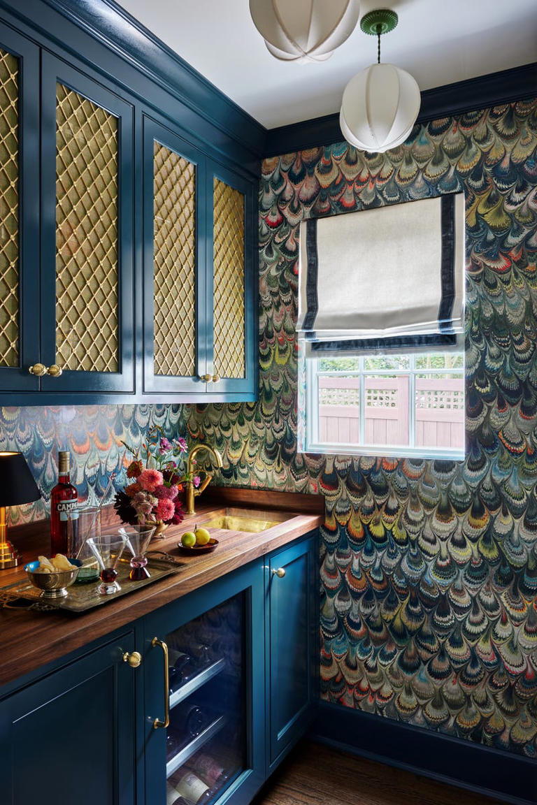 Experts say this one cabinet mistake instantly cheapens your kitchen