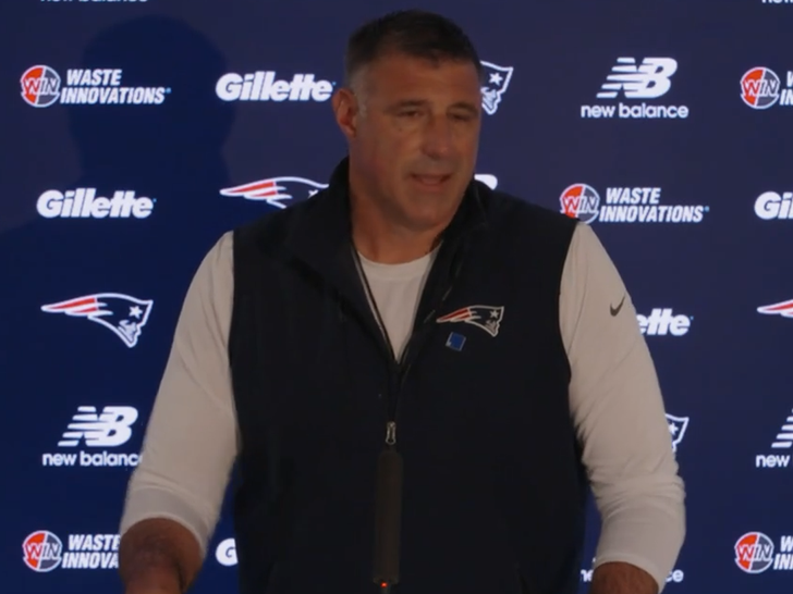 Mike Vrabel praises his wife after Dianna Russini scandal, 'I love Jen'