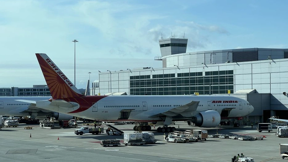 Air India flight returns after 8-hour TCAS failure