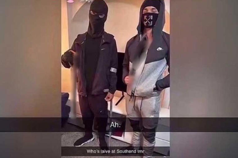 Stabbing party dubbed 'shank fest' sees teens post knives and guns online