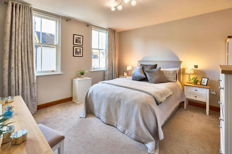 For sale in Pontefract: Inside a charming 17th century cottage, for ...