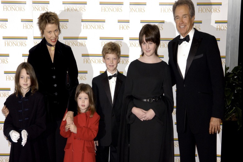 Dutton Ranch star Annette Bening's daughter Ella Beatty grew up to be ...