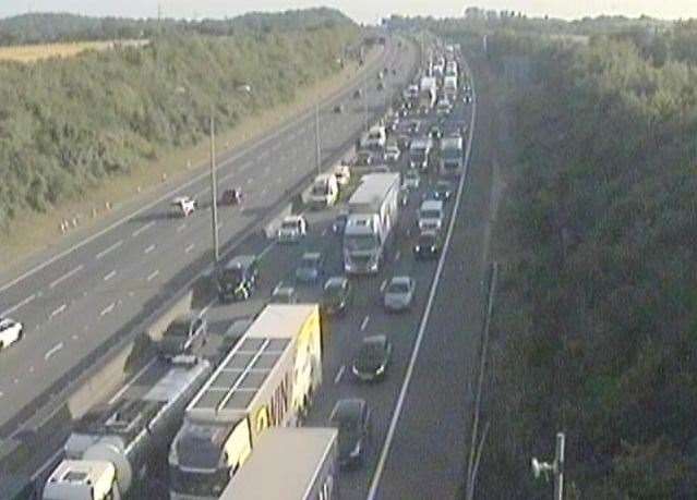 M25 clockwise between junctions 1A and 1B for Dartford closed due to ...