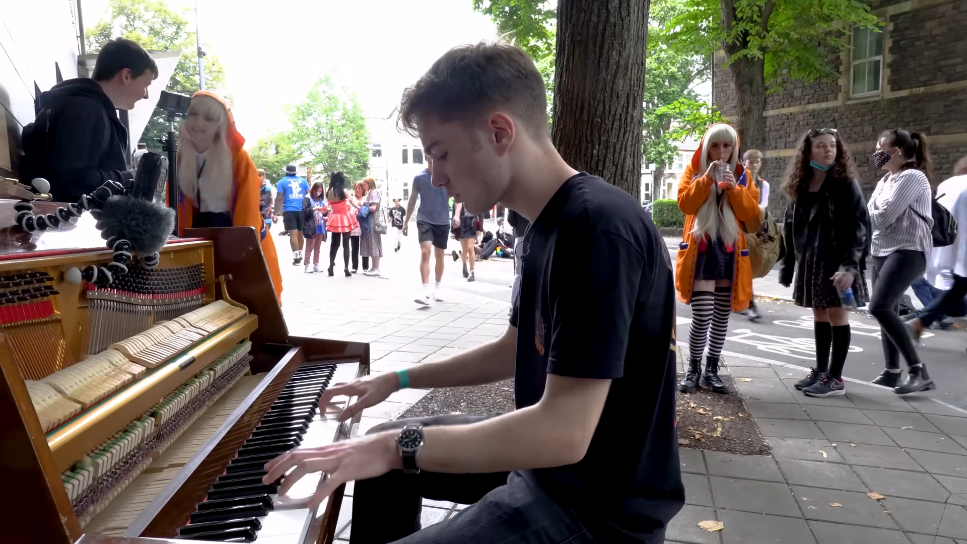I played anime songs at an anime convention