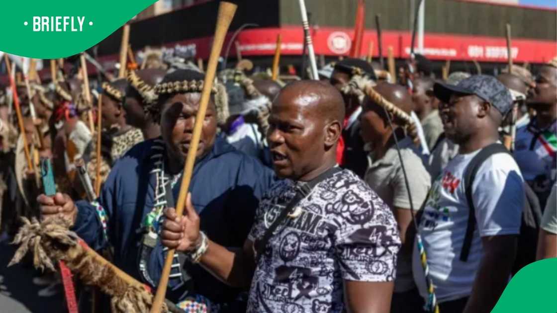 Hundreds of Ghanaian citizens return home from South Africa