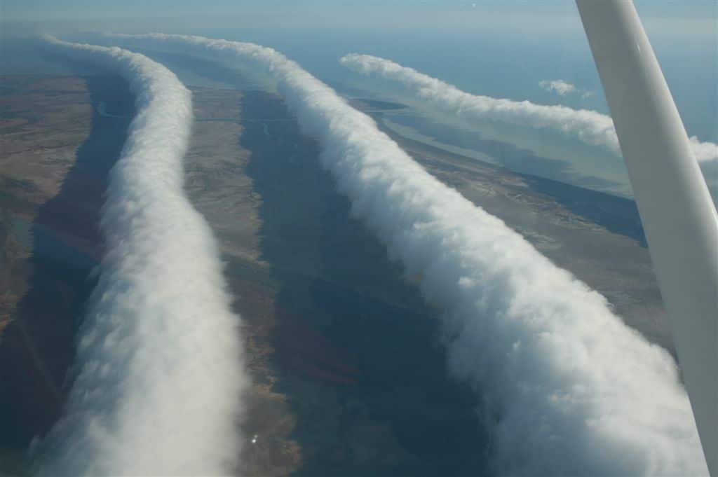 Weather phenomena that only happen in one place on Earth