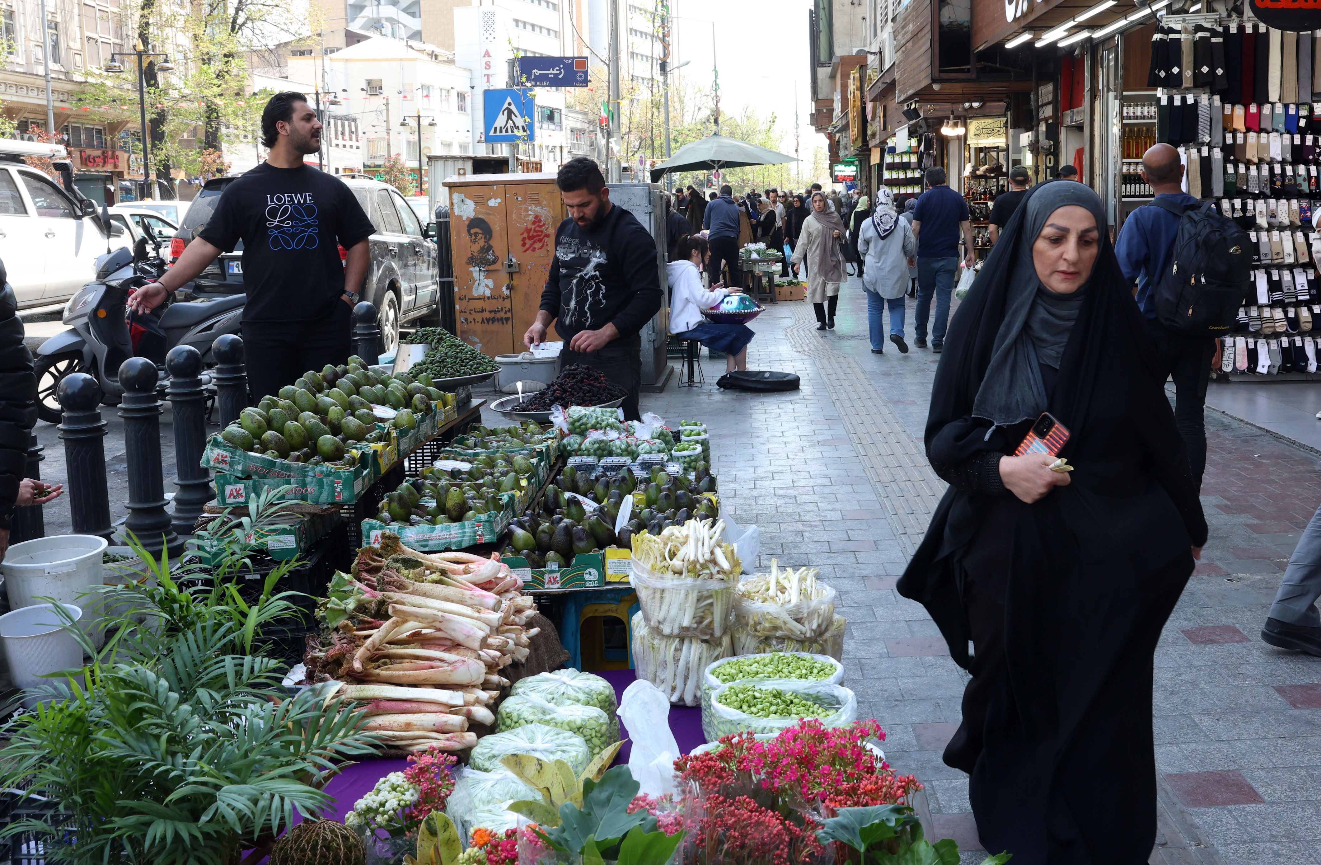 From online class to Revolution Square: A Tehran teacher’s routine amid war