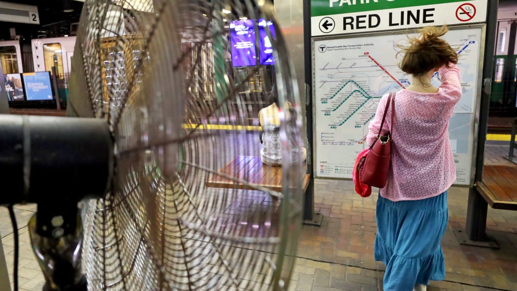 Boston swelters in 80s before sharp cooldown Thursday