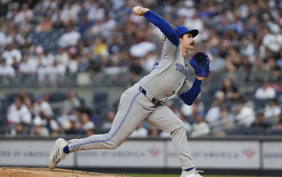 Clean-shaven Dylan Cease draws attention during IL stint