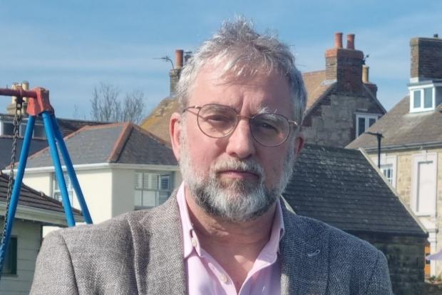 Jonathan Bacon elected Isle of Wight Council leader