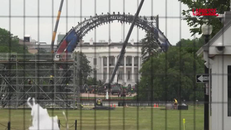 Trump, lotta di arti marziali per il suo compleanno: il ring prende ...