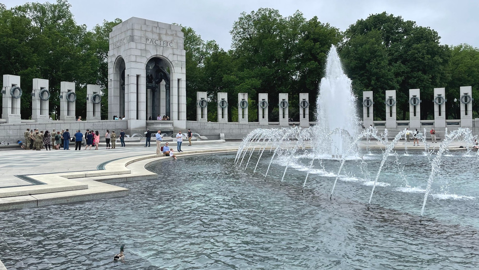 Trump hints at painting World War II Memorial fountain in DC