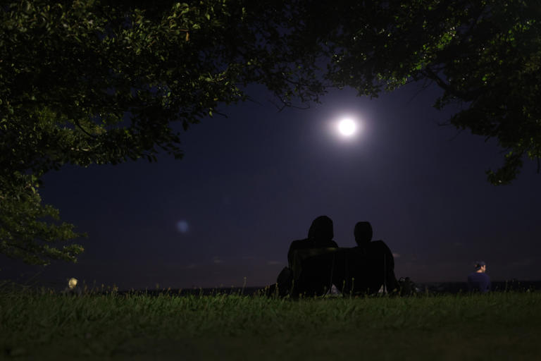 How to catch this week’s rare blue moon event