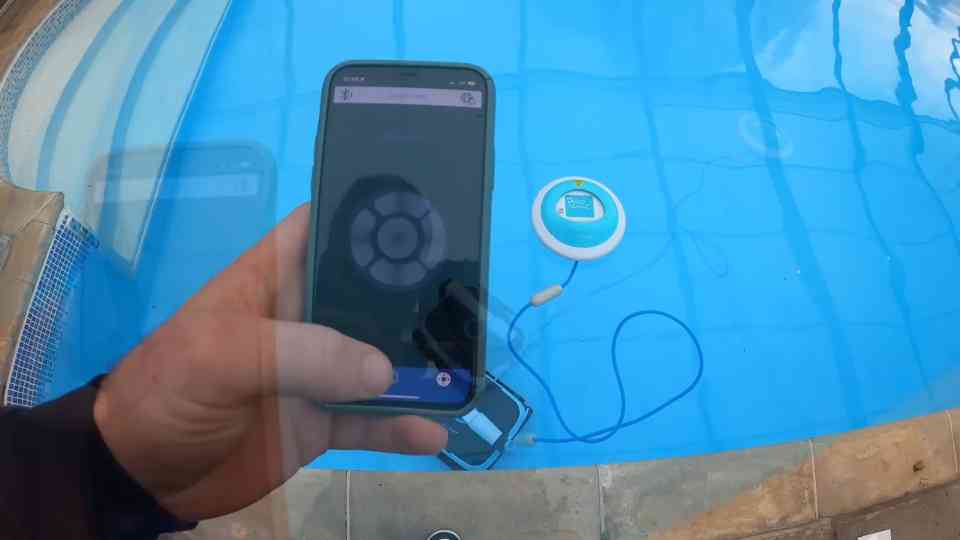 This pool robot promised everything - but does it deliver?