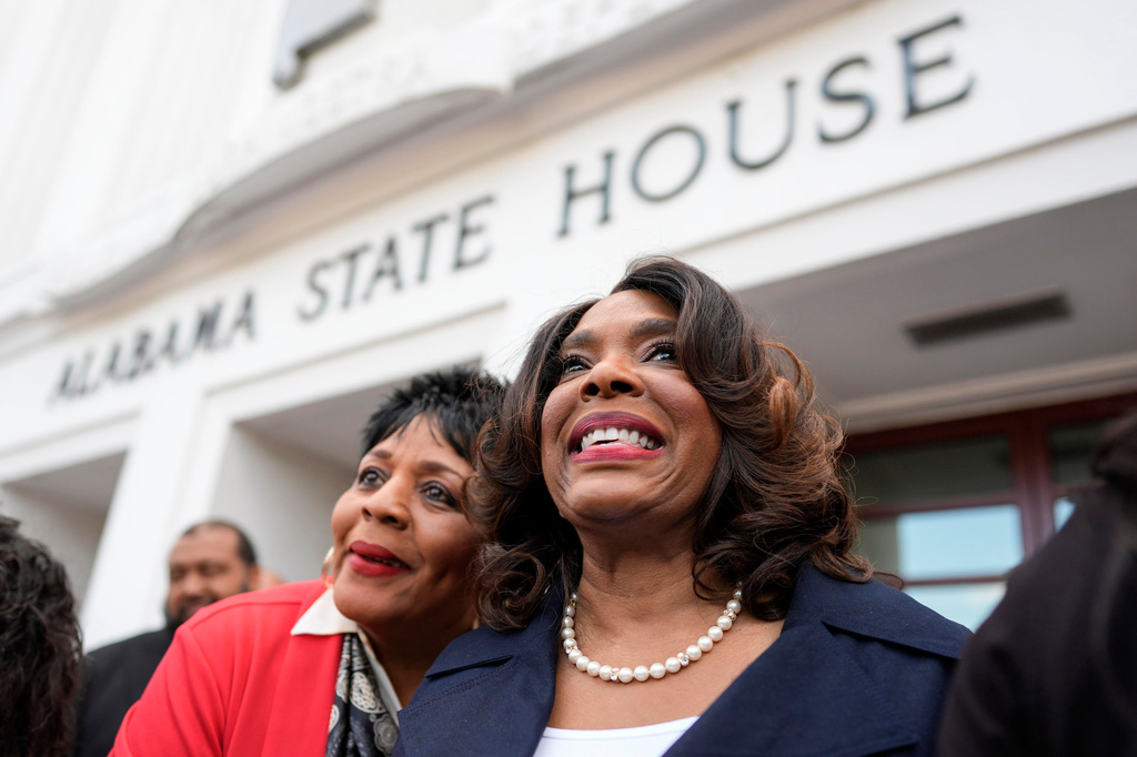 Alabama asks Supreme Court to allow use of congressional map helping ...