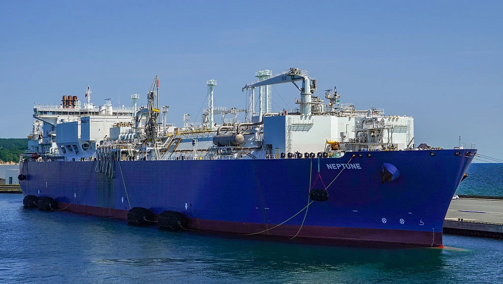 Canada signs first LNG deal with European buyer SEFE