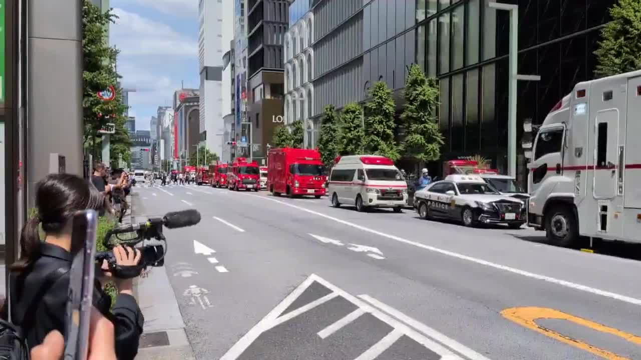 Massive emergency response outside GINZA SIX after foul odor ...