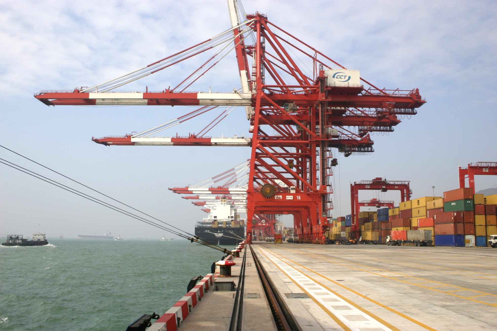 China allows fresh urea exports as Iran war hits fertilizer supply