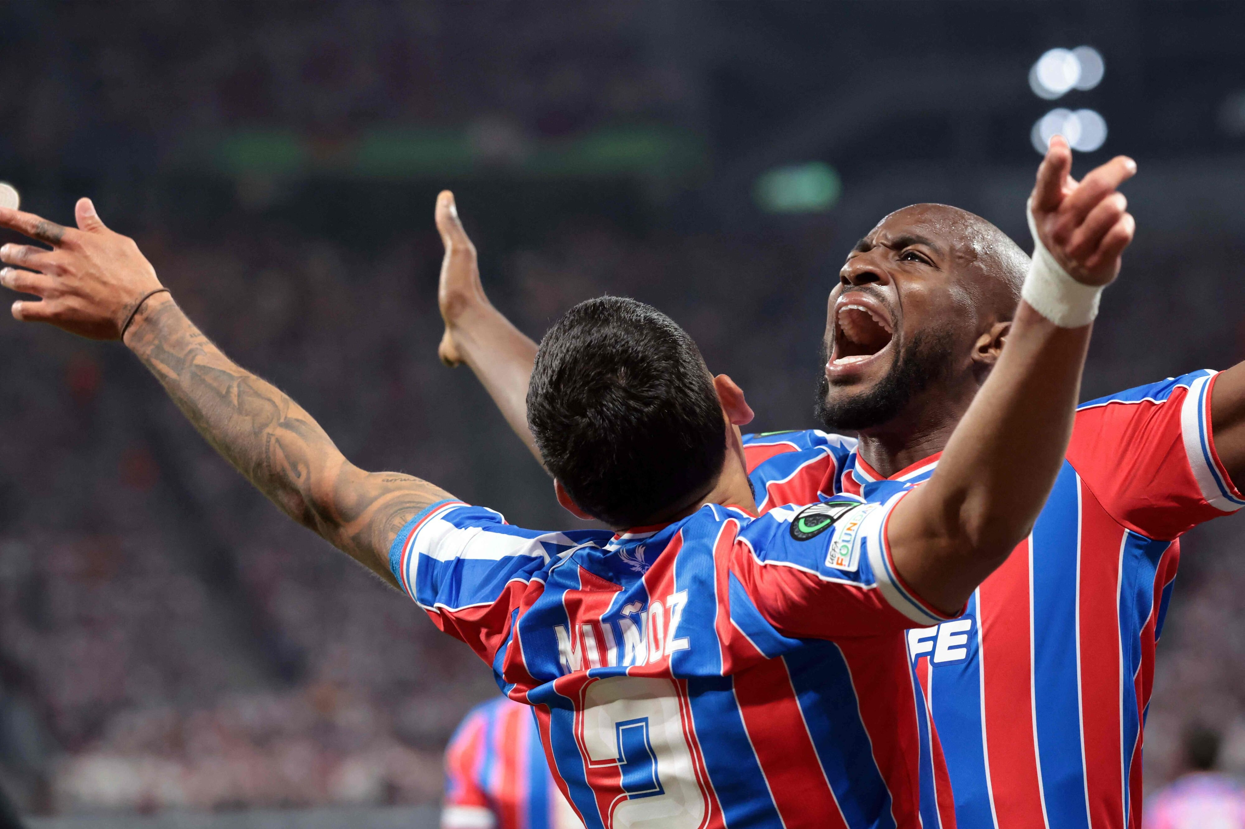 Crystal Palace vinder historisk trofæ i Conference League