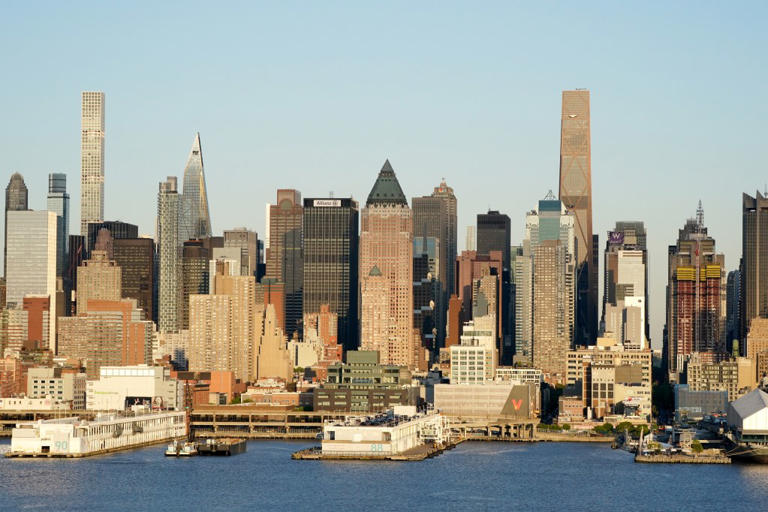 NYC rents keep surging to all-time highs — but a suburb right across ...