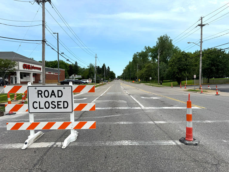 Gas leak shuts down Warrensville Heights Civic & Senior Center, Green Road