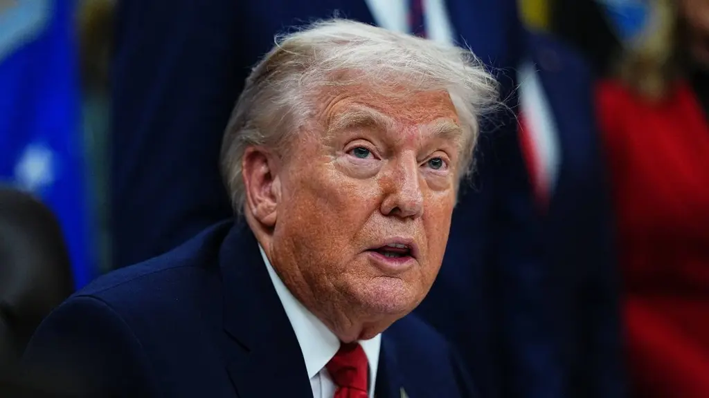 Trump accused of wearing adult diaper as public appearance sparks outrage
