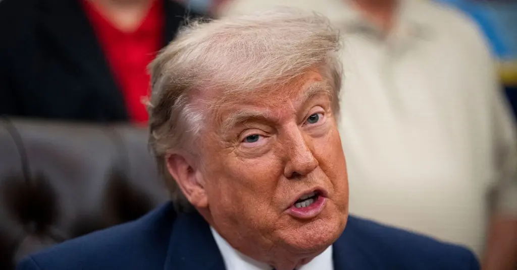 Veteran political strategist predicts what will finally force Trump out ...