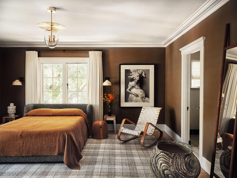 The best colors to pair with chocolate brown, according to designers