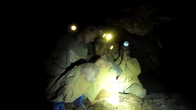Rescue of people trapped in Laos cave