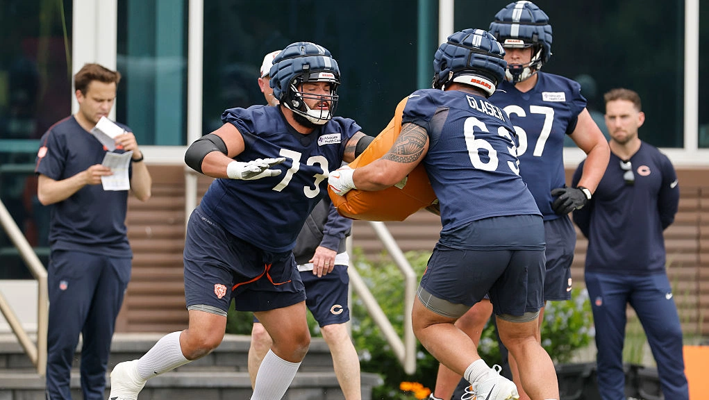 Bears open OTAs with key battles and message to Williams