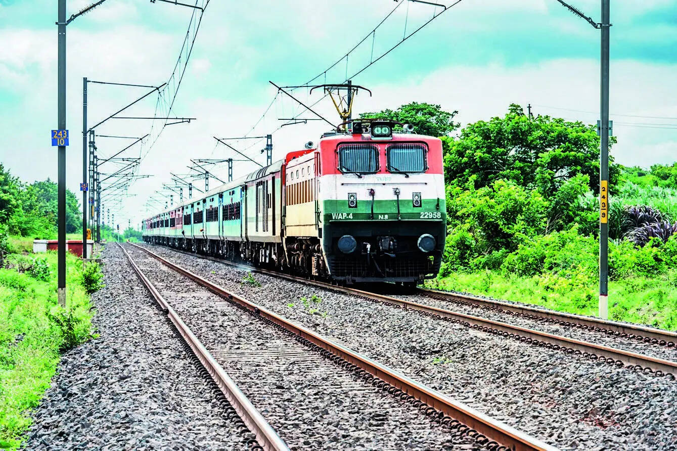 RPF seizes RS 1CR unaccounted cash on train, busts inter-state drug ...